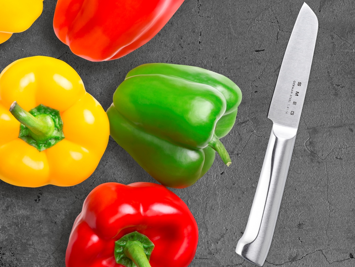 SMEG Knives giveaway heads to New World this Christmas - FMCG Business